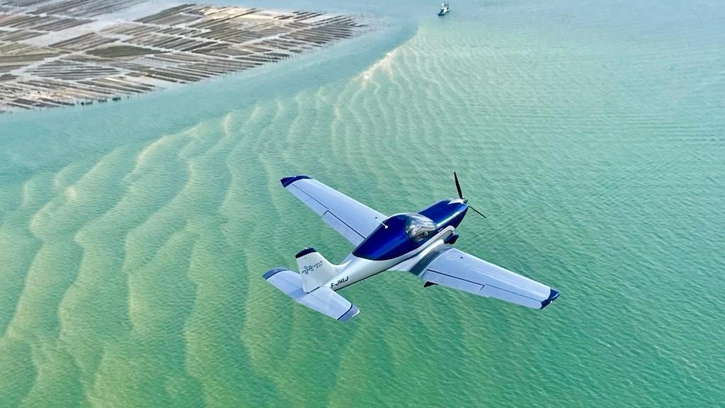 Skyleader SL400 - ULAK